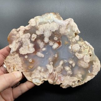 Flower Agate: The Feminine Rising – Enter The Earth