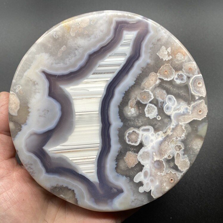 Flower Agate: The Feminine Rising – Enter The Earth
